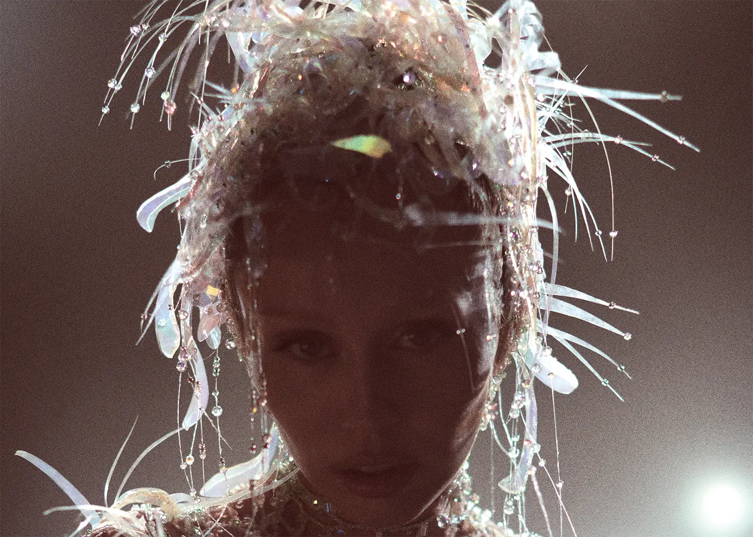 Miley Cyrus kündigt neues Album „Something Beautiful“ an – Szenenight